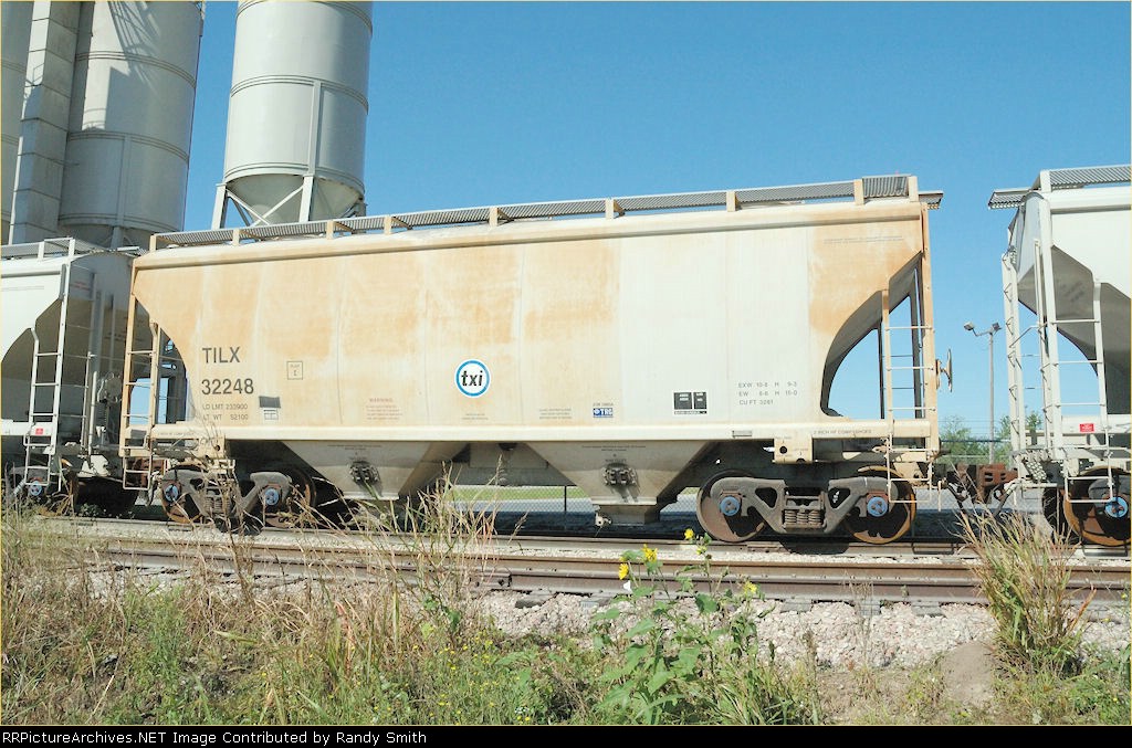 TILX 32248, 2-Bay Cement Hopper